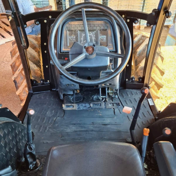 Cabine Trator New Holland TL 75E / 85E - Agroleite - Cabines Agrícolas ...